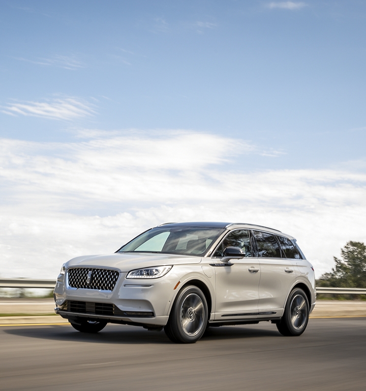 Vehículos híbridos eléctricos de lujo Lincoln® | Rendimiento con eficiencia