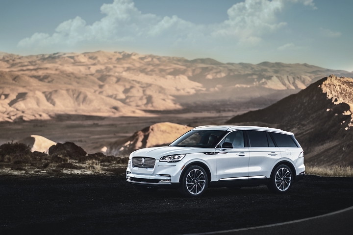 Galería de fotos y videos en 360° de la Lincoln® Aviator 2020 | Lincoln.com