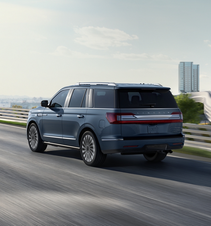 2019 Lincoln® Navigator 360° Photo & Video Gallery | Lincoln.com