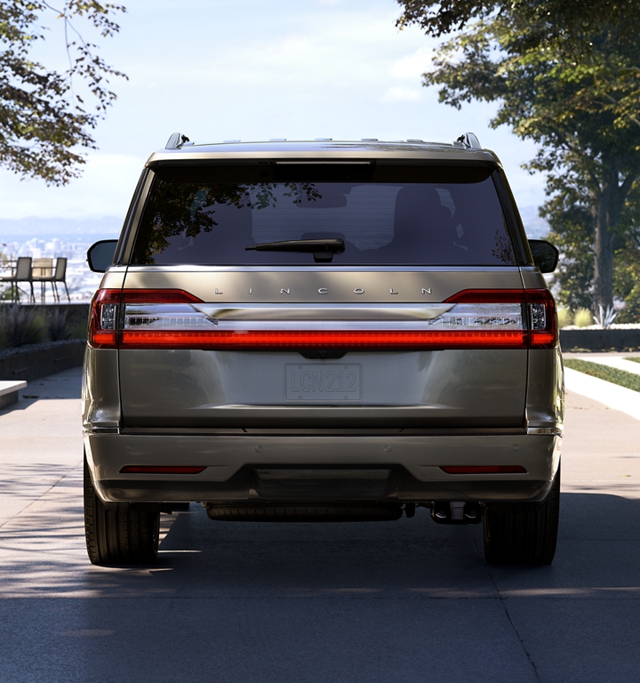 2019 Lincoln® Navigator 360° Photo & Video Gallery | Lincoln.com