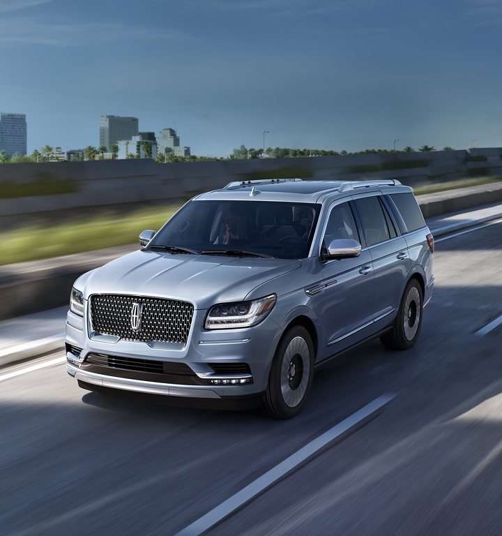 2019 Lincoln® Navigator 360° Photo & Video Gallery | Lincoln.com