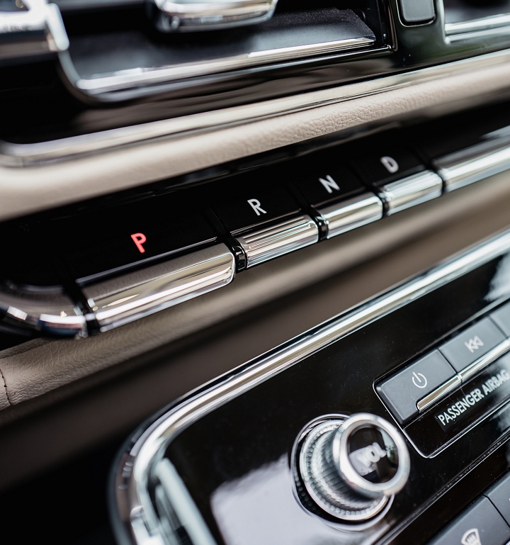 2019 Lincoln® Navigator 360° Photo & Video Gallery | Lincoln.com